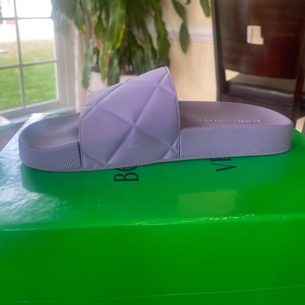 Bottega Veneta The Slider Puffy Pool Sandals - Gem